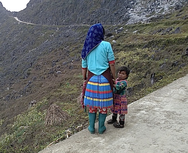 “Mama OK” on the Ha Giang loop – Alison Bate